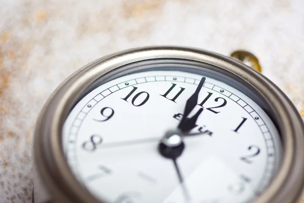 12 oclock Stock Photos, Royalty Free 12 oclock Images | Depositphotos