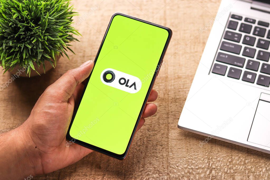 West Bangal, India - 28 de septiembre de 2021: logotipo de OLA en la ...