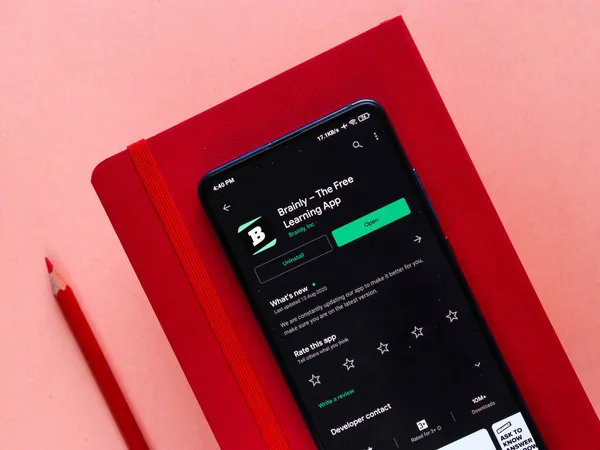 Brainly logo fotos de stock, imágenes de Brainly logo sin royalties ...