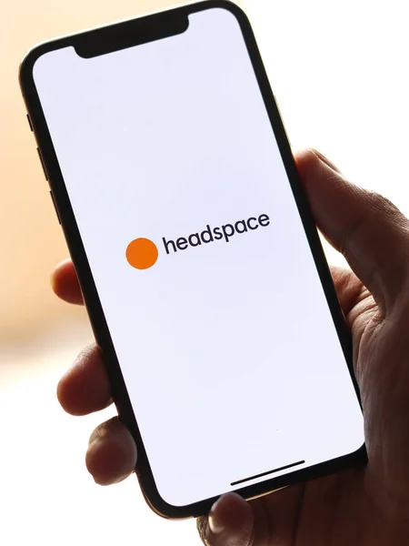 Logo de Headspace en la imagen de stock de pantalla del teléfono. 2024