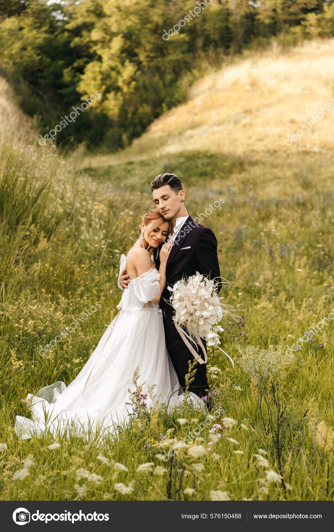 High Resolution Wedding Couple The Peninsula Hong Kong Invites Wedding