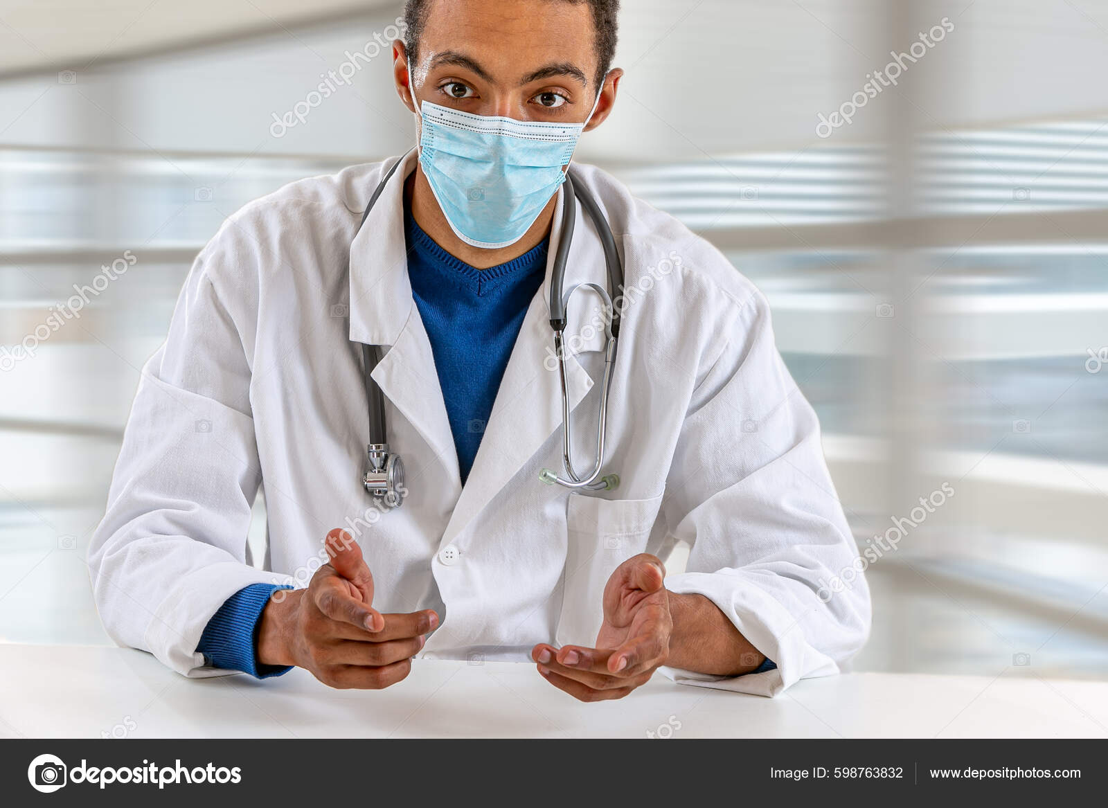 Consultation Doctor Front View Doctor Explaining Patient Stock Photo by ...