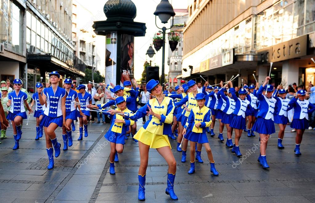 Majorette dance – Stock Editorial Photo © ToskanaInc #42145091