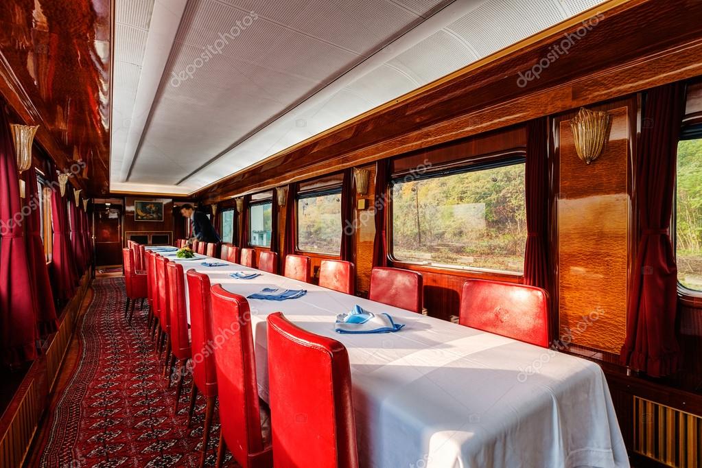 Luxury old train carriage Stock Photo by ©VladimirNenezic 49044663
