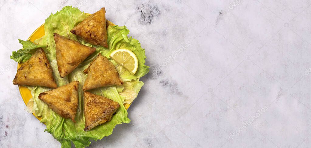 Briwats tradicionales marroquíes caseros. Comida típica marroquí ...