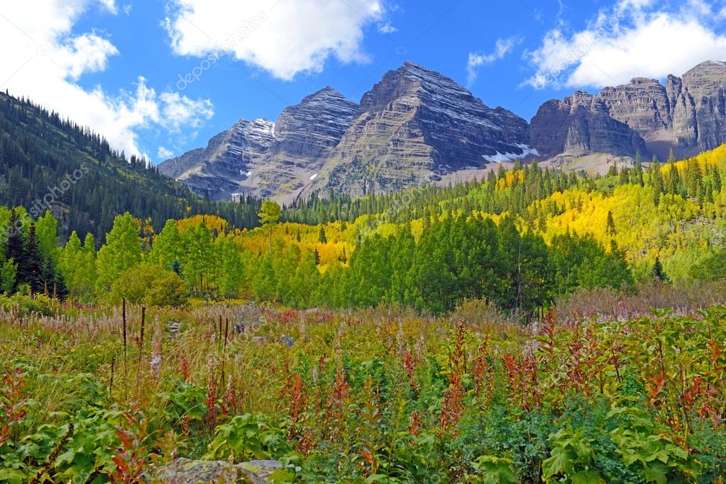 Fall Foliage and the Maroon Bells, Rocky Mountains Colorado Stock Photo ...