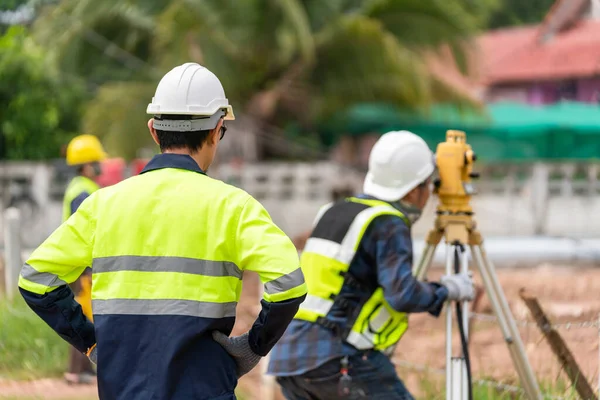 Surveyor Builder Civil Engineer Theodolite Transit Equipment ...