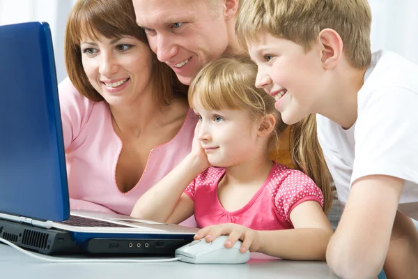 Family using laptops Stock Photos, Royalty Free Family using laptops ...