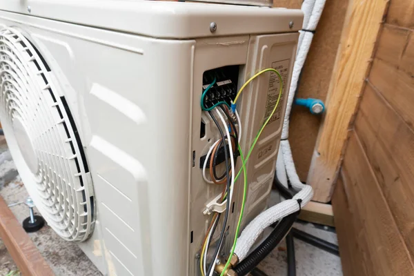 Cómo saber si un aire es inverter Stock Photos, Royalty Free Cómo saber ...