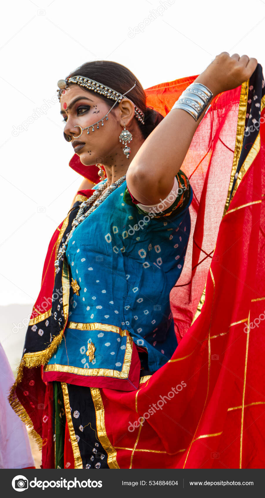 Pushkar Rajasthan India Oct 2019 Portrait Young Indian Woman Ethnic ...