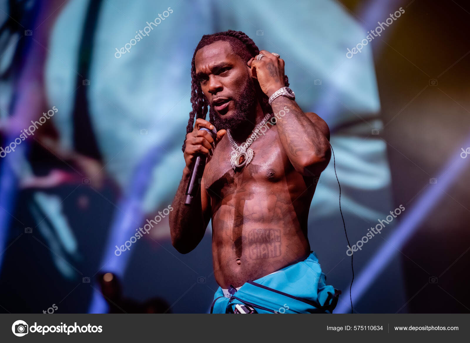 Burna Boy Performing Stage Ziggo Dome Amsterdam — Stock Editorial Photo ...