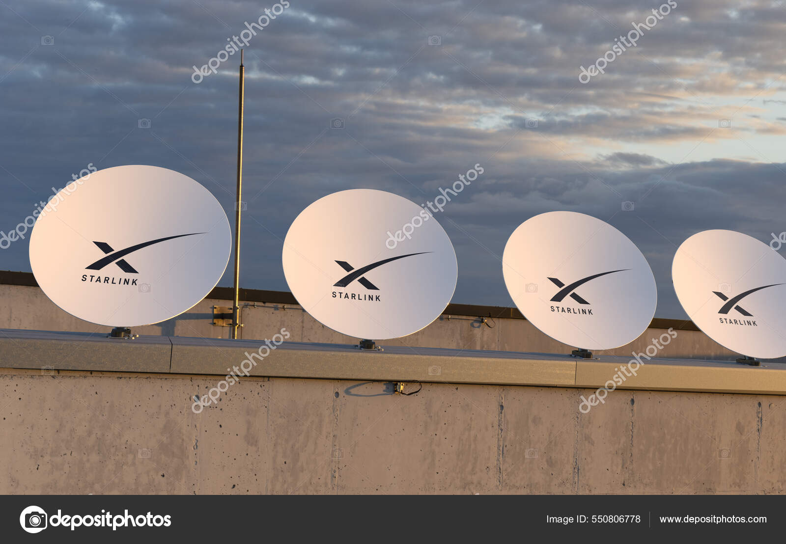 Satellite Dish Internet Starlink — Stock Editorial Photo © MikeMareen ...