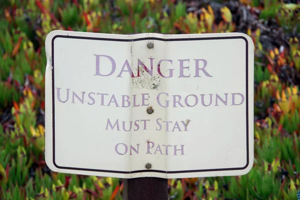 El signo en tierra Stock Photos, Royalty Free El signo en tierra Images ...