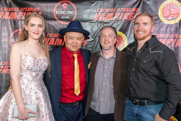 Daniela Brown, Sean Eden Yi, Randy Kent, Davy Williams asisten al ...