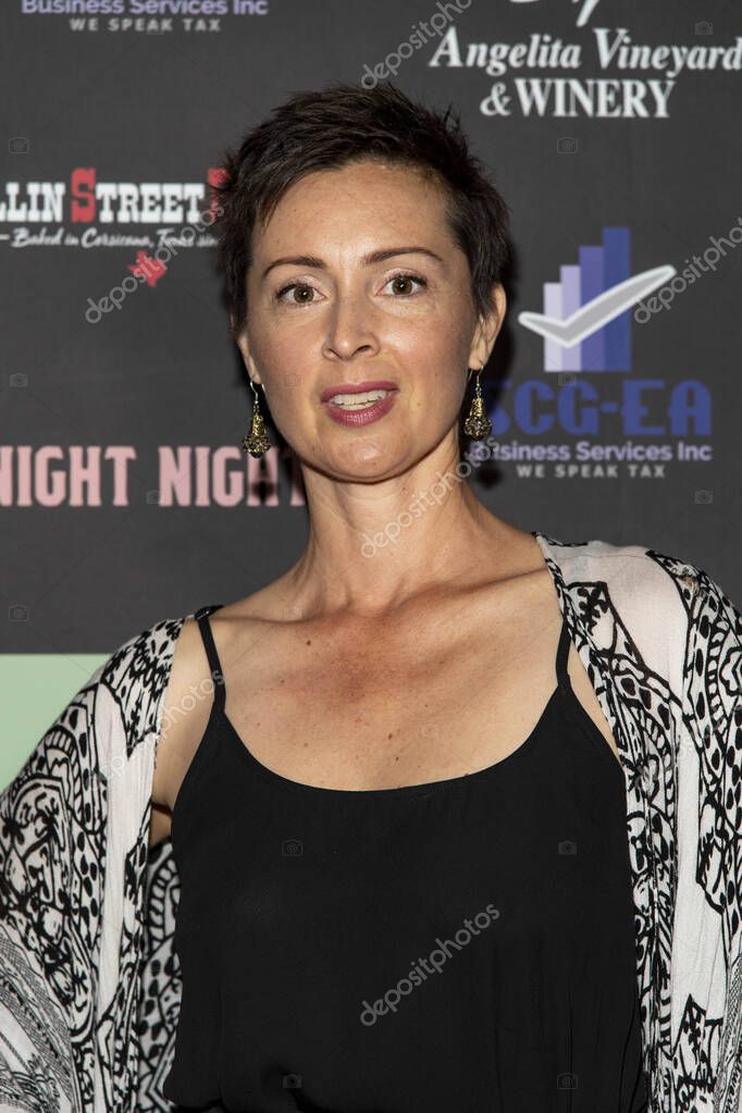 Amber Wegner asiste al estreno de la película "Night Night" de Rose ...