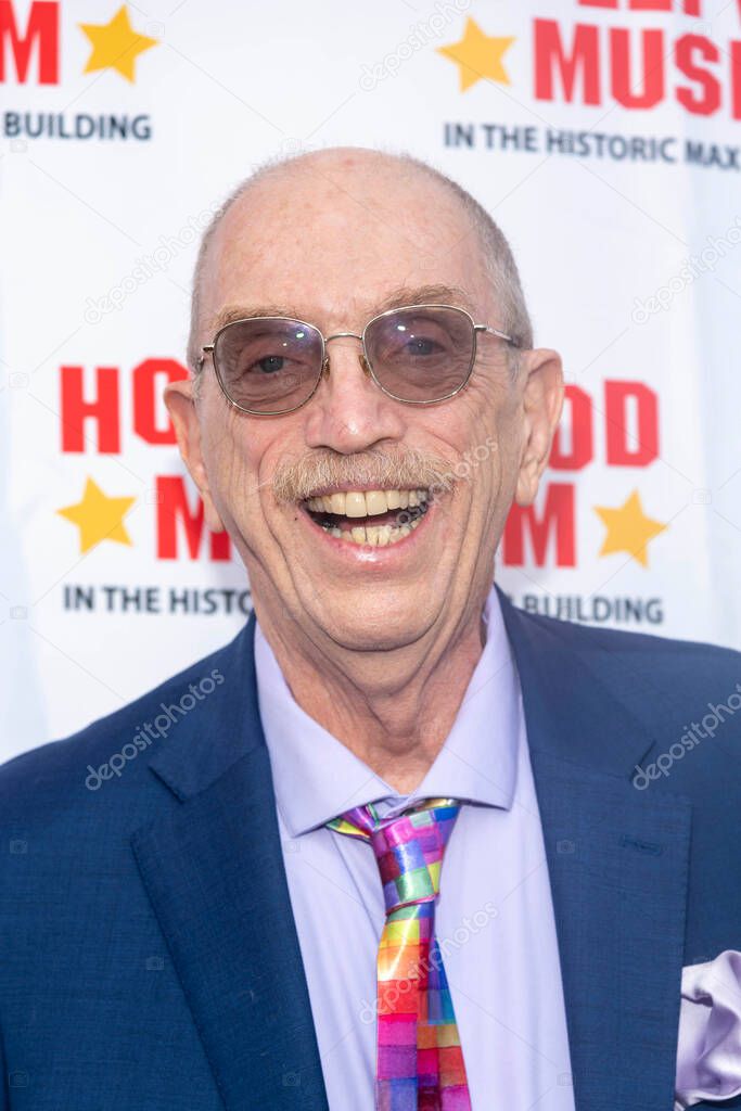 Steve Pieters asiste a Real to Reel: Retratos y percepciones de LGBTQ ...