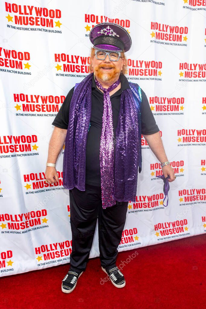 Geoffrey Mark asiste a Real to Reel: Retratos y percepciones de LGBTQ ...