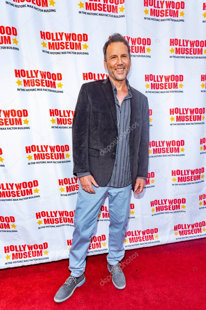 David Millbern asiste a Real to Reel: Retratos y percepciones de LGBTQ ...