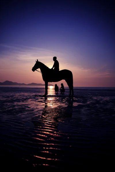 Sinduri Pictures, Sinduri Stock Photos & Images | Depositphotos®