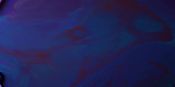 Fondo de reacción de tinta de nebulosa de color azul. Cosmos galaxia ...