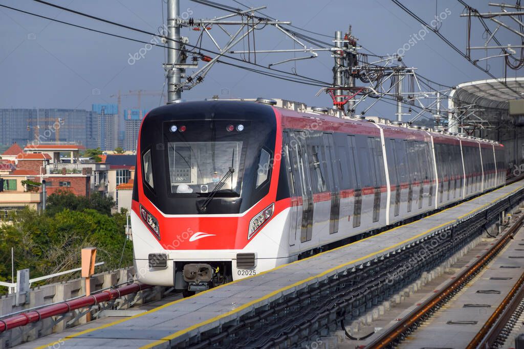 Foshan,China. DEC, 30,2021Foshan Metro Line2, Se ejecutará en una ...