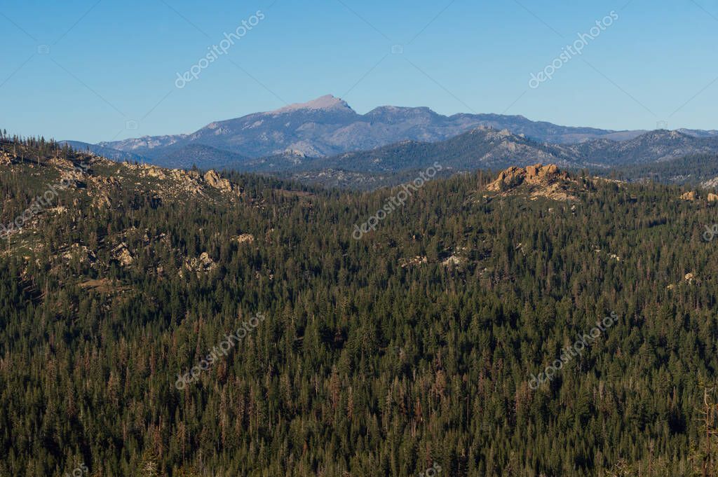 Sequoia National Forest, Kern Plateau en California. El pico Olancha en ...