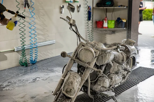 Lavage moto Stock Photos, Royalty Free Lavage moto Images | Depositphotos