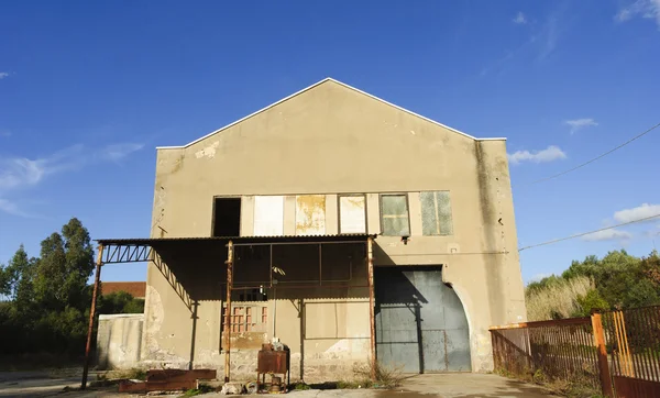 Abandoned warehouse exterior Stock Photos, Royalty Free Abandoned ...