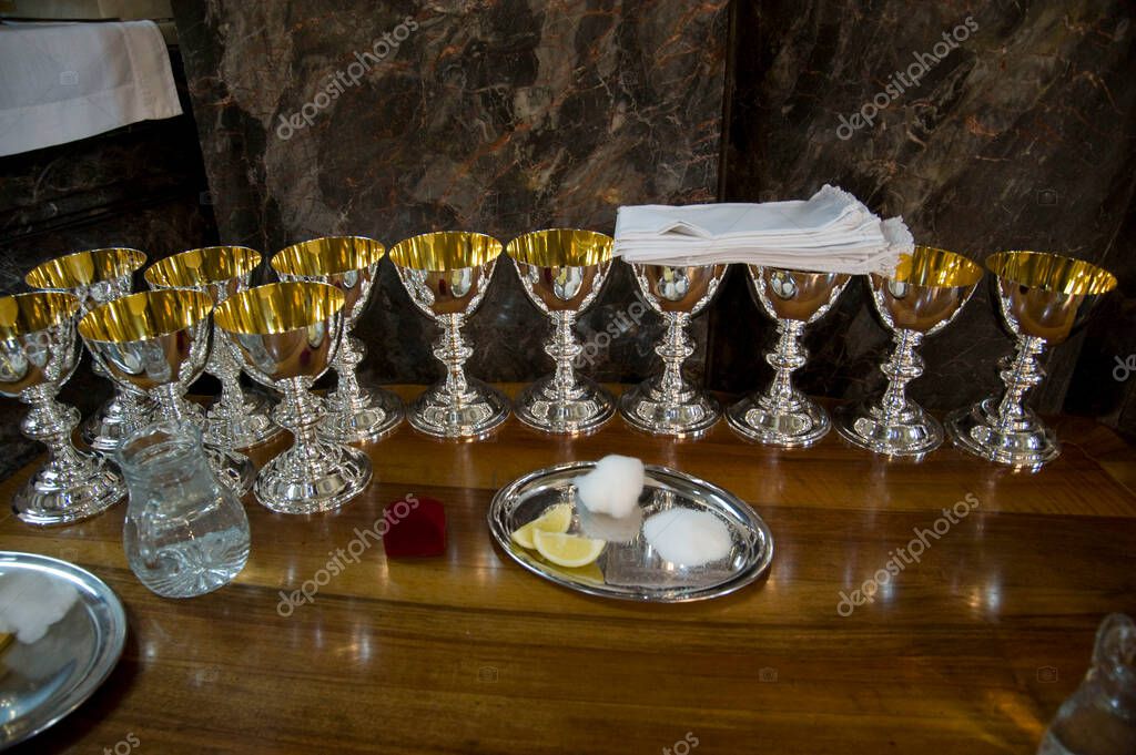 c liz en una santa comuni n, en el ritual cristiano de la eucarist a 2024