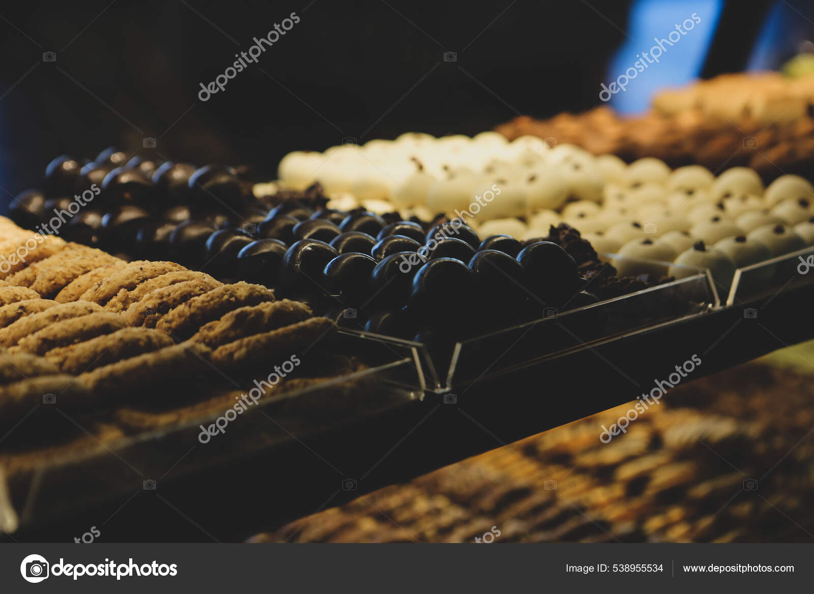 Group Assorted Cookies Chocolate Chip Oatmeal Raisin White Chocolate ...