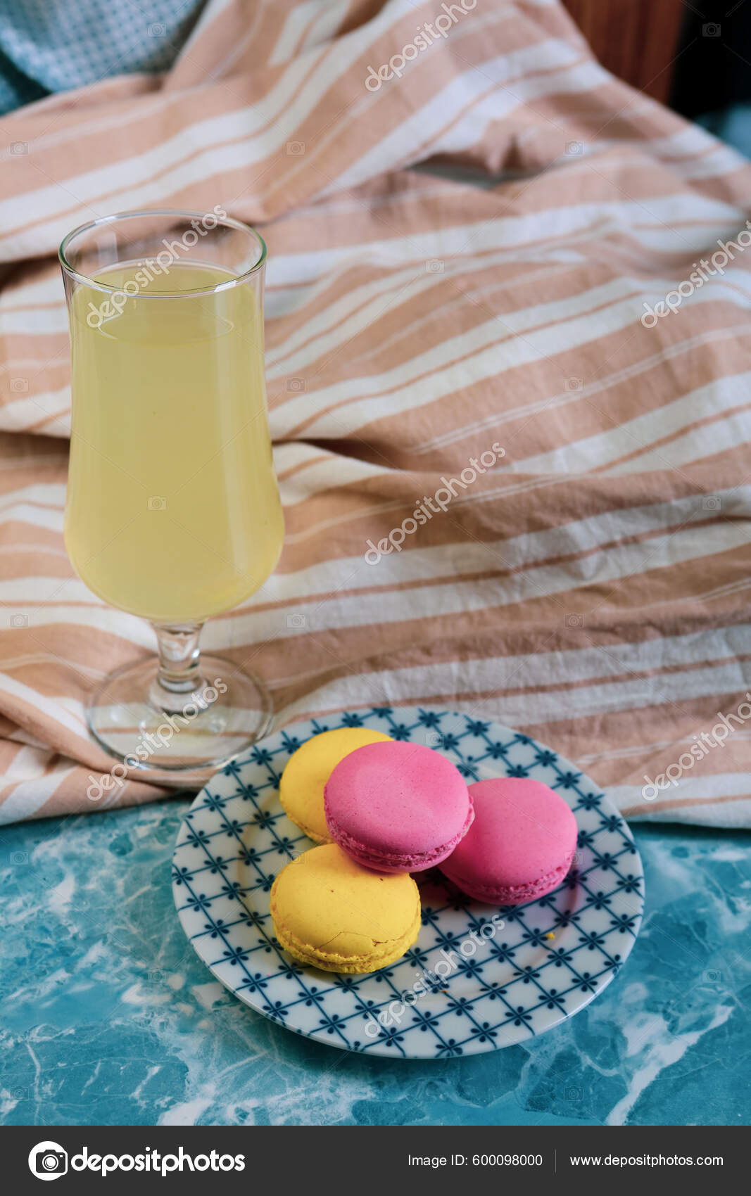 Group Assorted Cookies Chocolate Chip Oatmeal Raisin White Chocolate ...