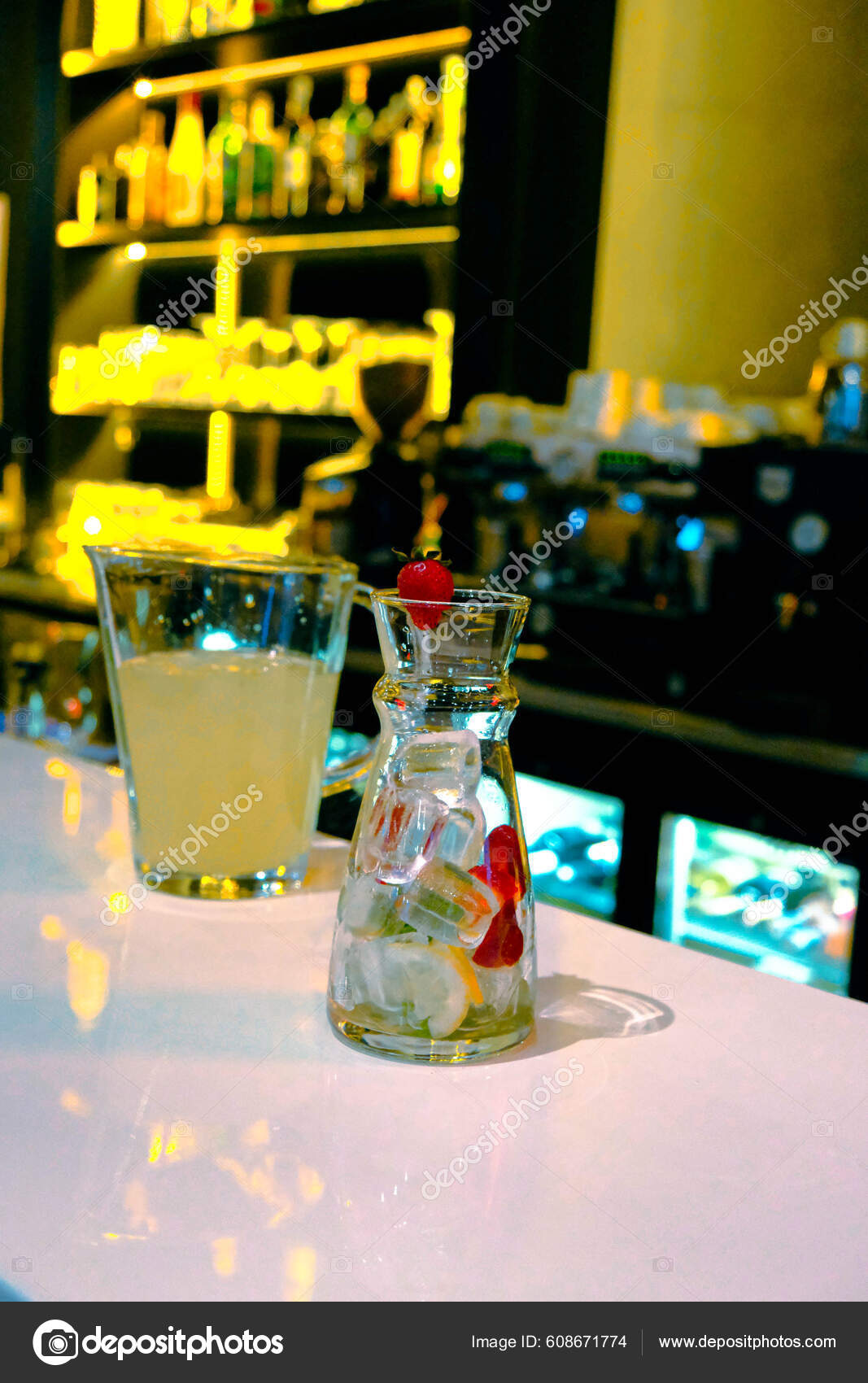 Alcohol Cocktail Drink Table Restaurant — Stock Photo © utkudemirsoy ...