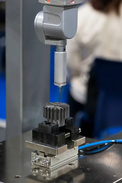 Reverse engineering Images - Search Images on Everypixel