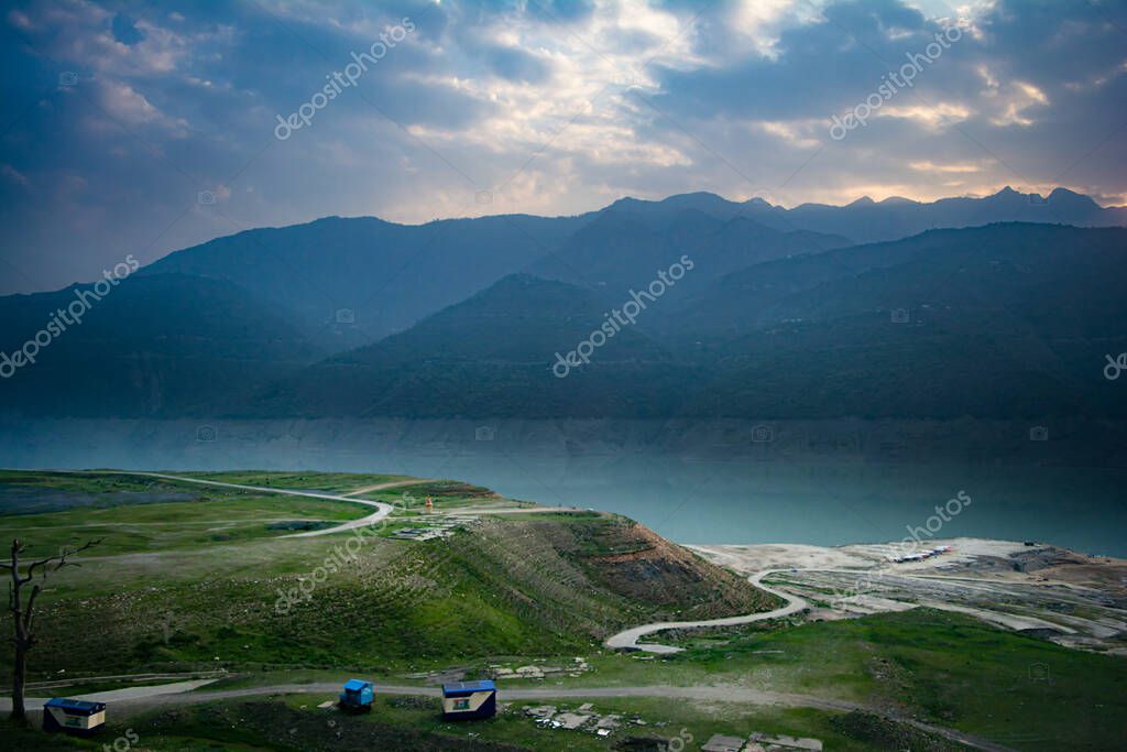 Sunrise view of Tehri mountains. Scenery sunrise over Tehri Lake ...