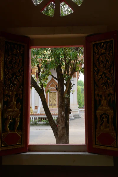 Thai traditional wooden railing fotos de stock, imágenes de Thai ...