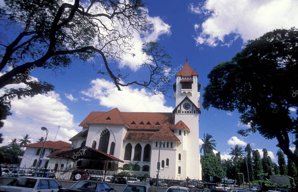 la Catedral de Azaina en la ciudad de Daressalam en Tanzania. Tanzania ...