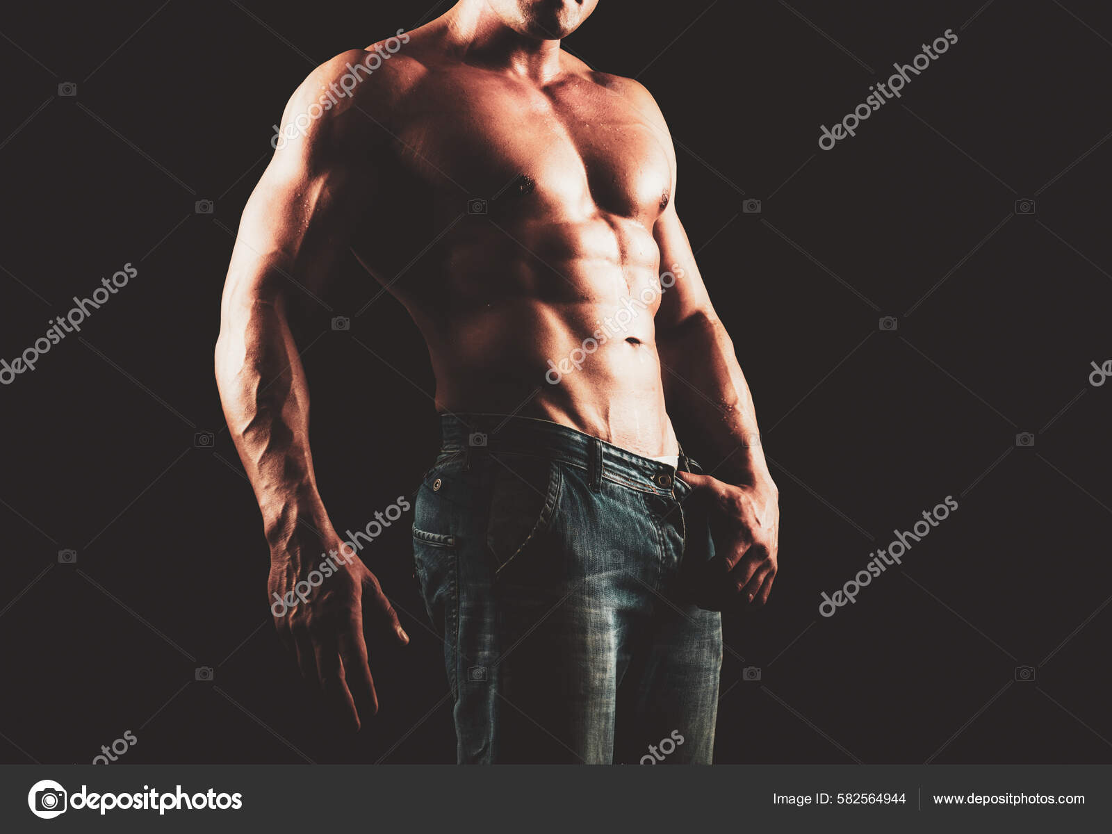 Hombre Atlético Flexionando Músculos Músculo Abdominal Abdominales Para