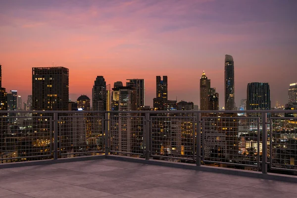 Skyline rooftop Stock Photos, Royalty Free Skyline rooftop Images ...