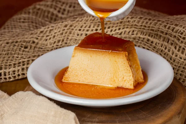 Flan peruano images libres de droit, photos de Flan peruano | Depositphotos