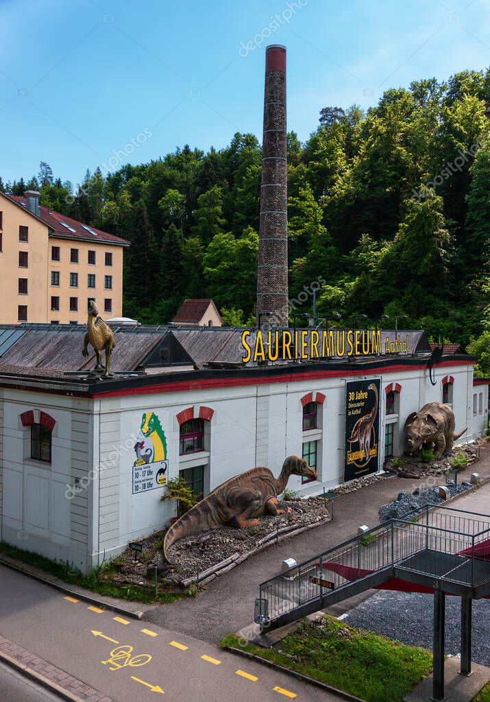 Aathal, Suiza - 14 de mayo de 2022: El Museo del Dinosaurio Aathal es ...