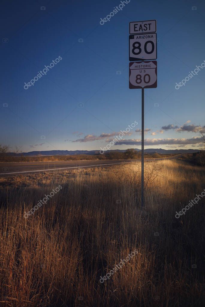 Paisaje de la carretera en la hist rica ruta 80 en el estado de Arizona ...