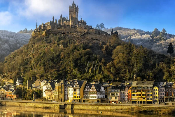 Cochem, Alemania, hermosa ciudad histórica en el río Mosela, vista de ...