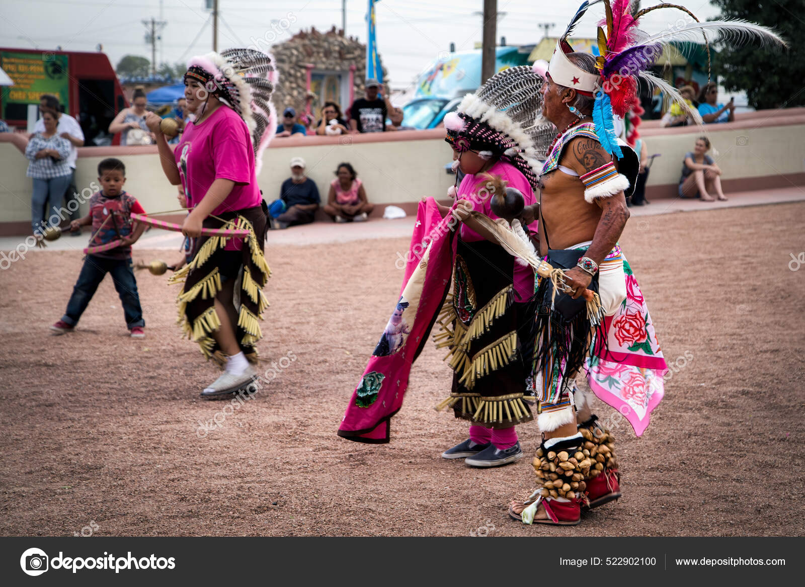 Miembros Tribu Ysleta Del Sur Pueblo Una Tribu Indígena Nación — Foto ...