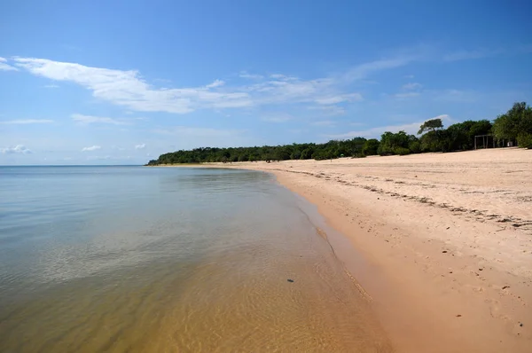 Freshwater beaches Stock Photos, Royalty Free Freshwater beaches Images ...