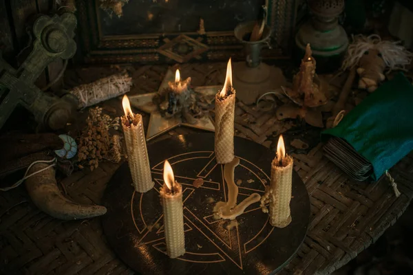 Fotos de Altar de brujería, Imagens de Altar de brujería sem royalties ...