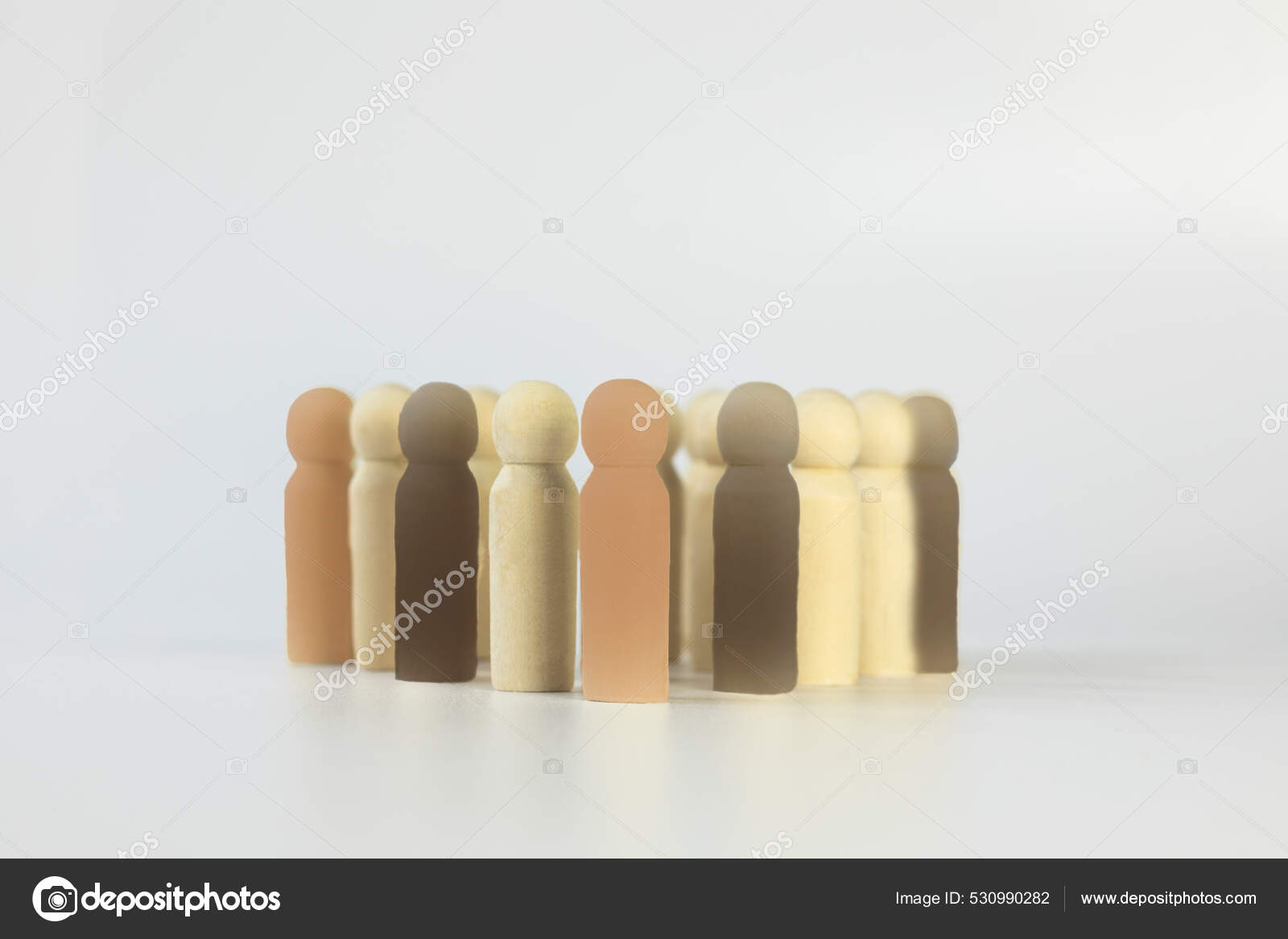 Kelompok Orang Dengan Etnis Yang Berbeda Pada Latar Belakang Putih ...