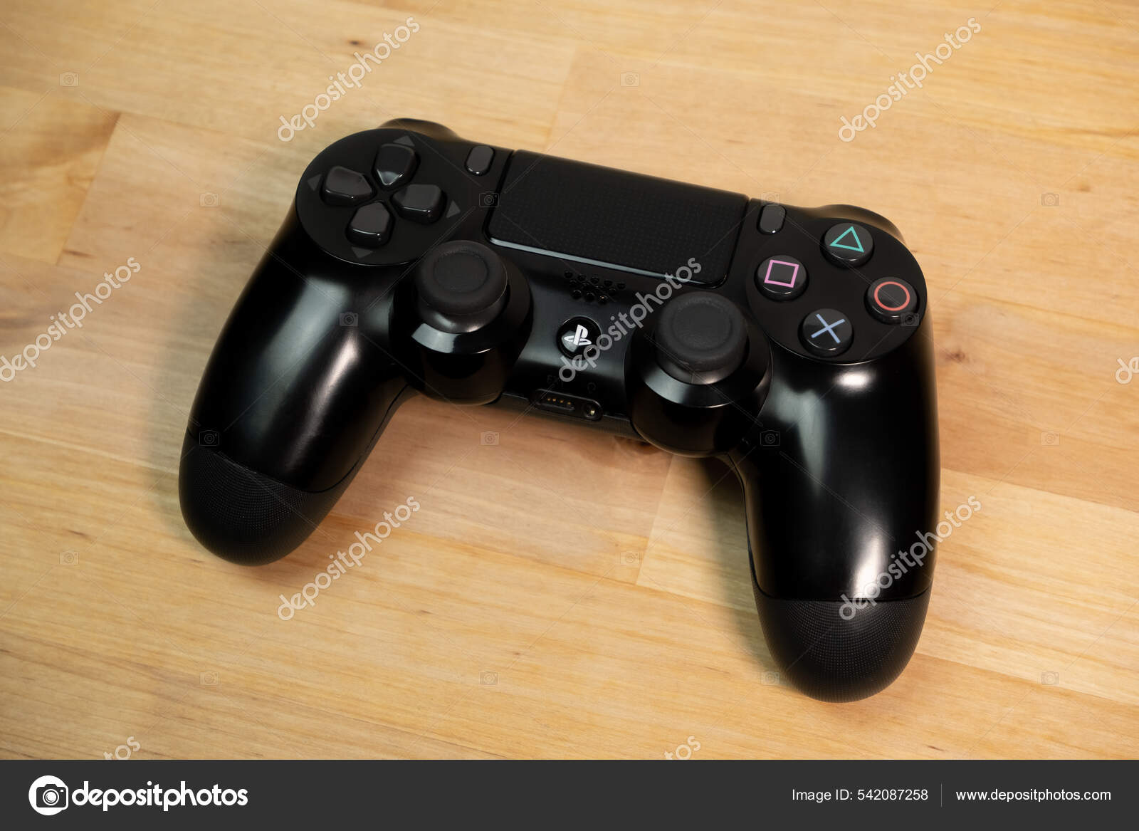 Sony Dualshock Controller Ps4 Games Console Wooden Table — Stock ...