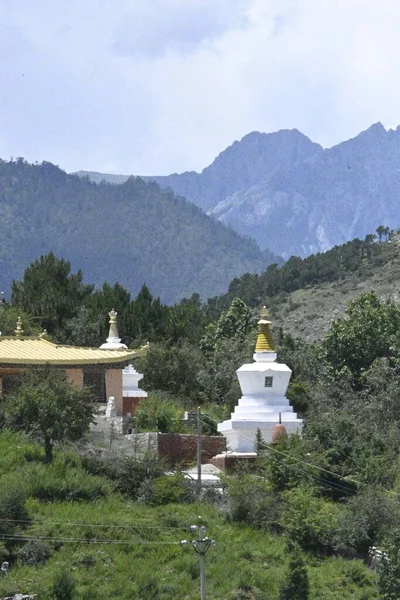 Monastère de sen fotografie, zdjęcia stockowe, Monastère de sen obrazy ...