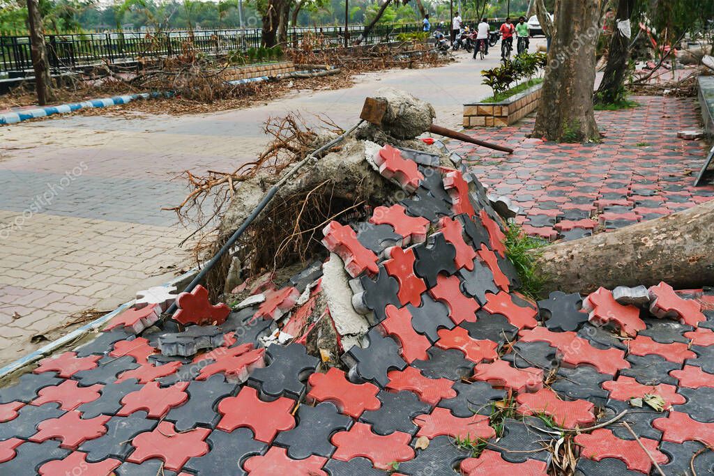 Howrah, Bengala Occidental, India - 31 de mayo de 2020: Super ciclón ...