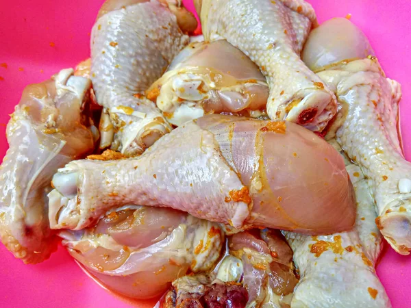 Canales de pollo fotos de stock, imágenes de Canales de pollo sin ...